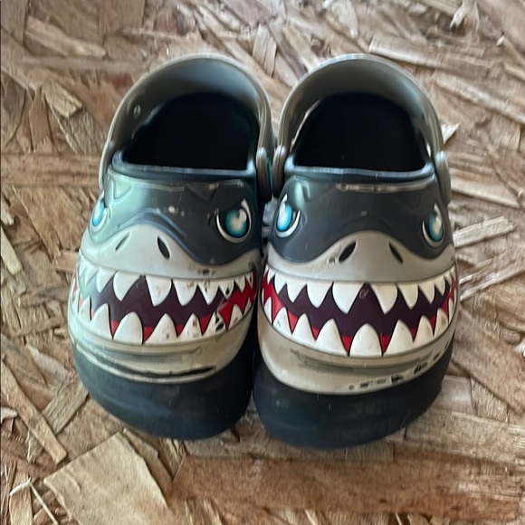 CROCS | Shoes | Crocs Gray And Black Water Shoes Shark Design Light Up ...